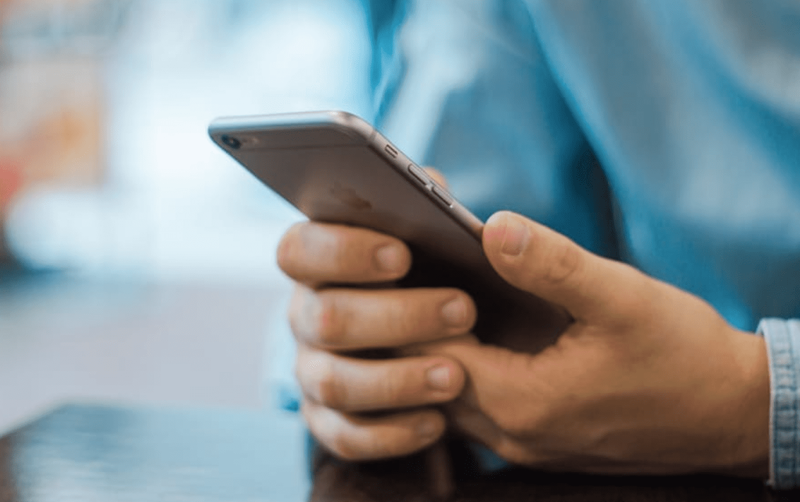 Tinder Review: Swipe Left or Swipe Right